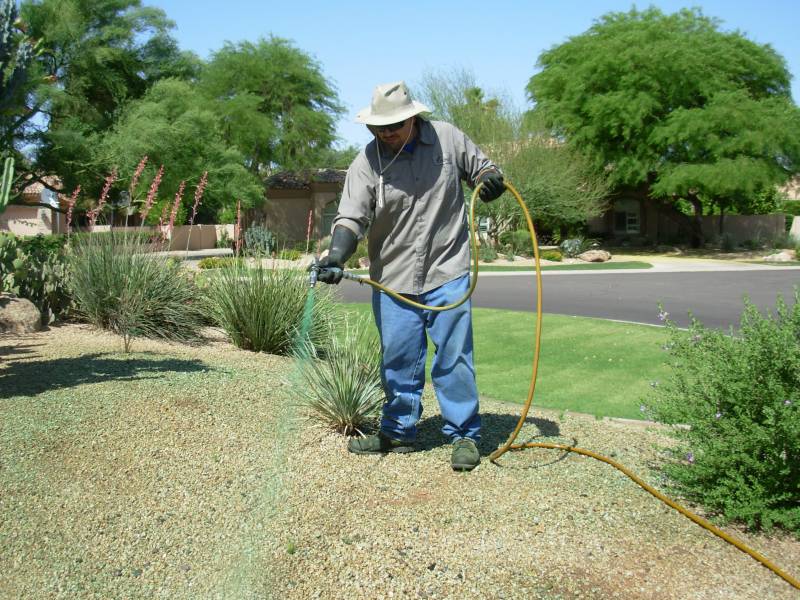 Commercial Residential Fertilization & Pest Control